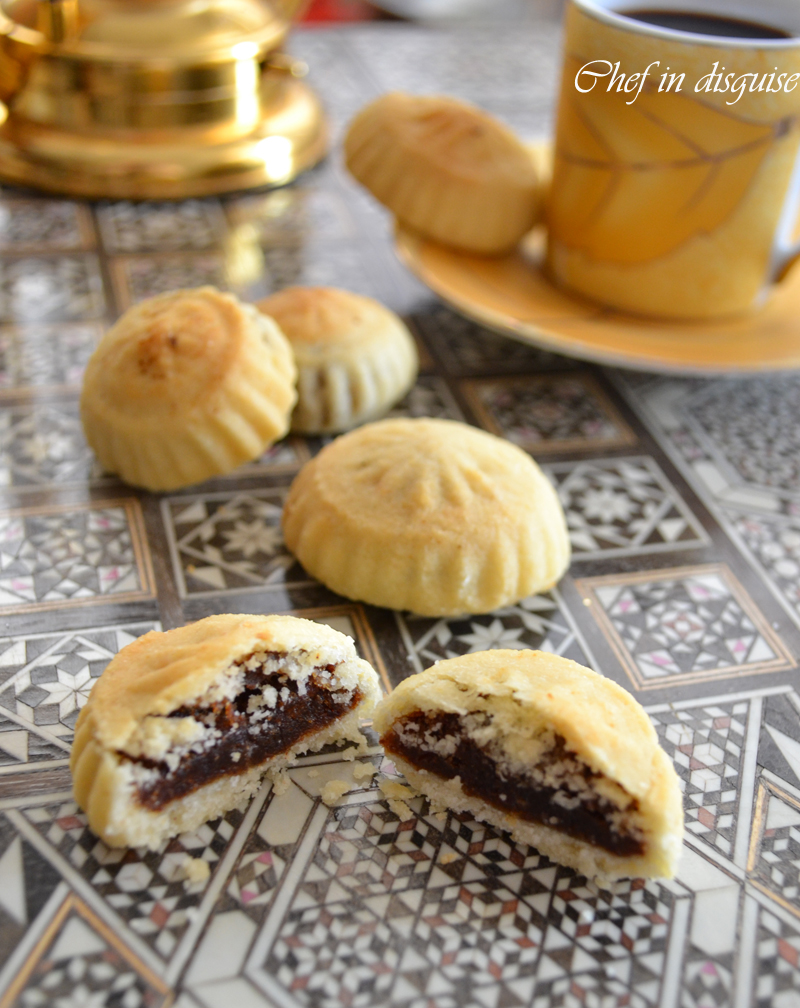 Semolina Ma’amoul : stuffed cookies with dates and nuts – Chef in disguise