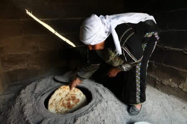 How to Manakish – Chef in disguise